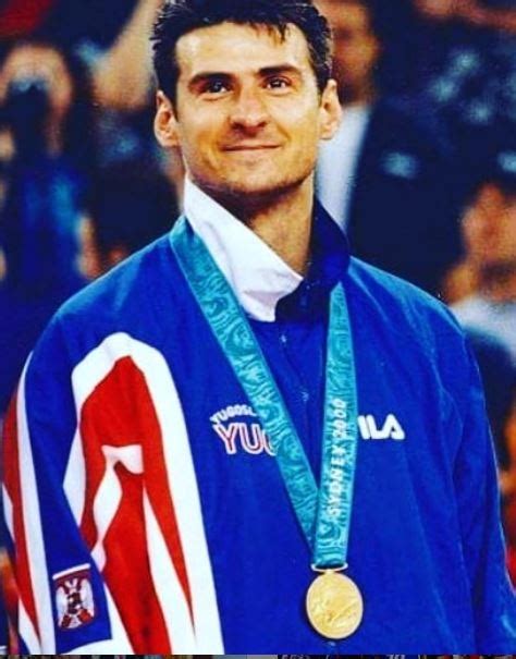 Foto Vladimir Vanja Grbić Pokazao Svoje Ogromno Bogatstvo