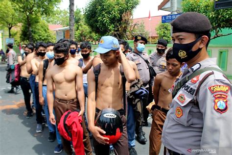 Puluhan Remaja Jaktim Peserta Demo Di Dpr Dipulangkan Antara News