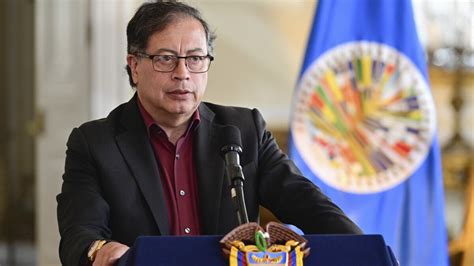En 2024 No Subirán Los Salarios Del Sector Público Presidente Petro