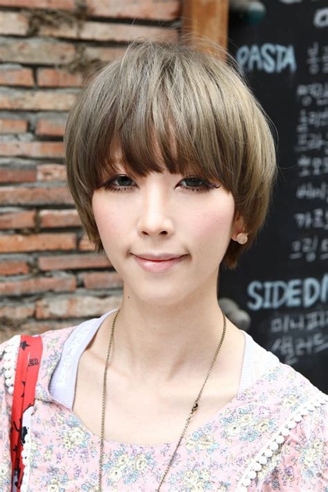 Beautiful Bowl Cut With Retro Fringe Short Japanese Hairstyle For