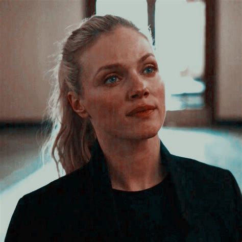 Hailey Upton Icons Tracy Spiridakos Chicago Pd Upton