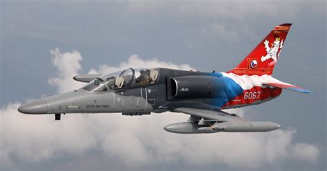 Military And Commercial Technology L 159 Alca Restarts Production Argentina As Potential Customer