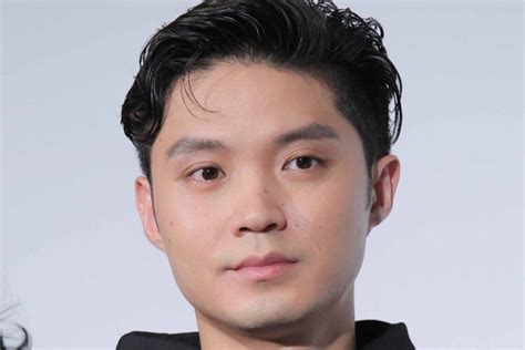 磯村勇斗、男眉を隠すことで「ジルベールみたいな美少年」に：顔相鑑定（226） Fumumu