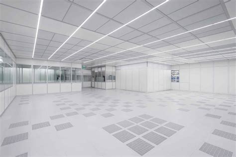 Modular Cleanroom Ceiling Systems With Integrated Led Lighting
