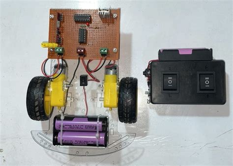 rf control robot using rf module mini project