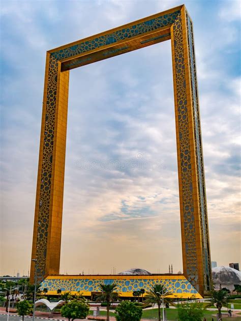Dubai Frame Editorial Stock Image Image Of Dubai Architecture 168917674