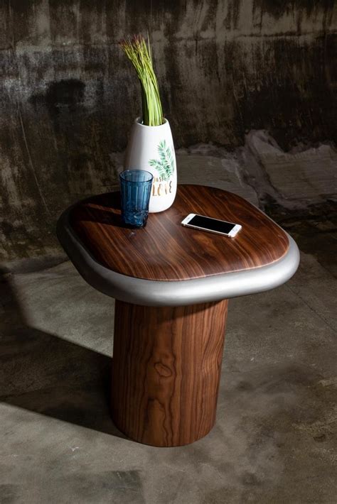 Class Side Table Fouka