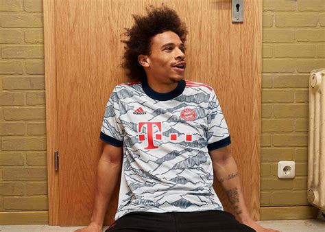 Tercera Camiseta Adidas Del Bayern Munich
