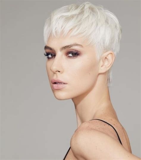18 Wunderschöne Kurzhaarfrisuren Trends 2024 Kurze Haare