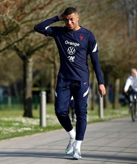 Soccer Players Hot Best Football Players Football Is Life France
