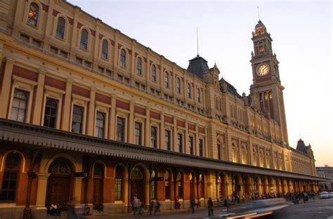 A Estação Da Luz Abriga O Museu Da Língua Portuguesa
