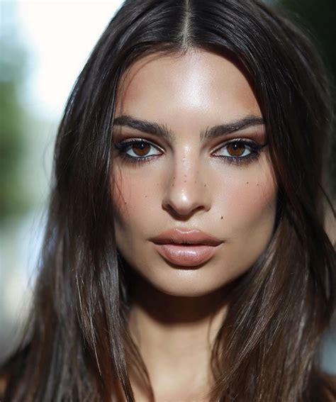Emily Ratajkowski Modelo Wiki Bio Idade Altura Peso Medidas
