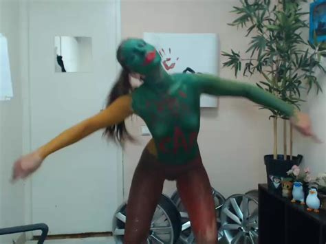 Amazingbluesky Naked In Paint