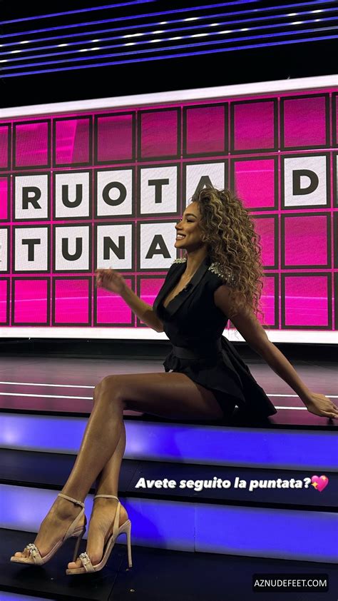 Samira Lui Feet Aznudefeet