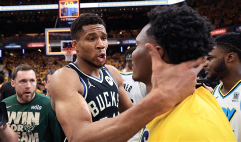 字母哥赛后冲突真相：与哈利父亲激烈互喷 与对手抱着抱着突然打起来