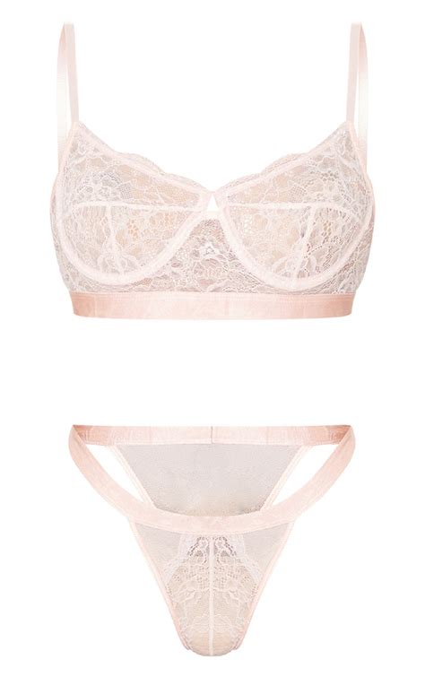 Blush Delicate Lace Underwired Bra And Knicker Set Prettylittlething