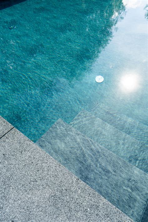 Underflow Pool With Lake View