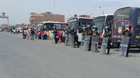 Paro de transportistas Dirigentes en Arequipa bloquearon principales vías de acceso Infobae