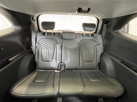 市場唯一國產中型 Mpv 的魅力如何？hyundai Custin 亞大戰略 Mpv 實車體驗 Carstuff 人車事
