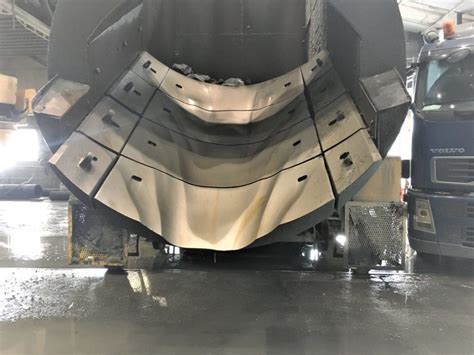 Three Things To Consider For Your Sag Mill Feed Chute Downtime