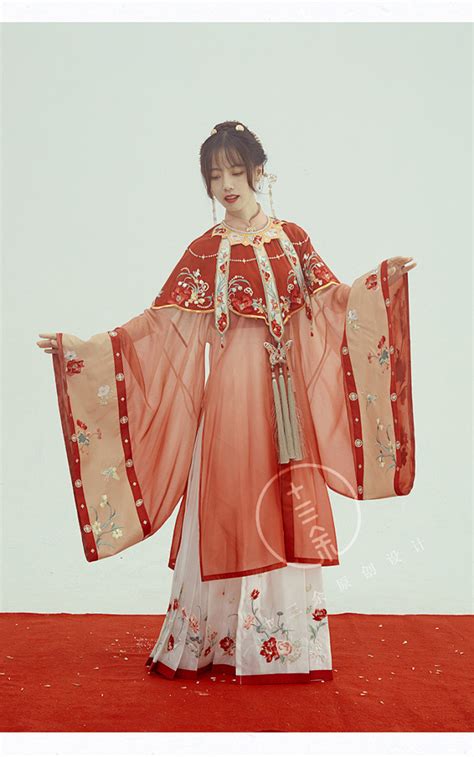 十三余小豆蔻儿 迟迟 银临联名款 立领直襟长衫肩帕马面汉服 tmall com天猫