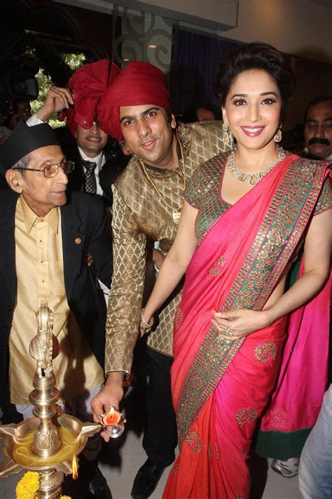 Cerita Seks Mira Dengan Bapa Tiri Gadis Melayu Stim