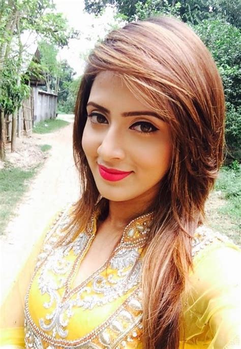 Bidya Sinha Saha Mim Wiki Biography Dob Age Height Weight Affairs