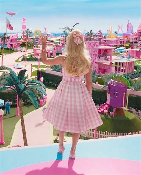 Barbie Movie 2023 Margot Robbie Pink Girly Aesthetic Hyperfeminine Barbie Costume Barbie
