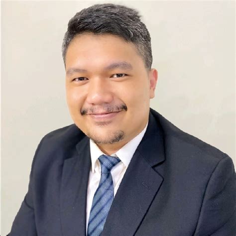 Muhammad Azhari Bin Mohamad Hisham Avp Triage Investigations Fci