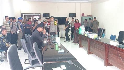 Warga Desa Parigi Bakal Segel Gedung DPRD Wajo Setelah Pelantikan Kades