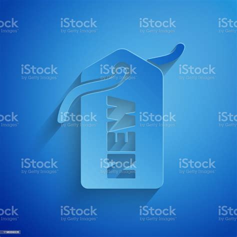剪紙 價格標籤與銘文新的圖示隔離在藍色背景價格徽章促銷標籤折扣紙藝術風格向量插圖向量圖形及更多個性圖片 個性 優惠券 商務 Istock