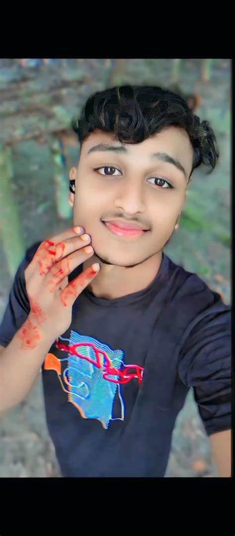 সাজু ভাইয়ের ছোট ইউজার দের গুরুব