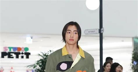 [포토] 홍태준 모델워킹은 역시 다르네