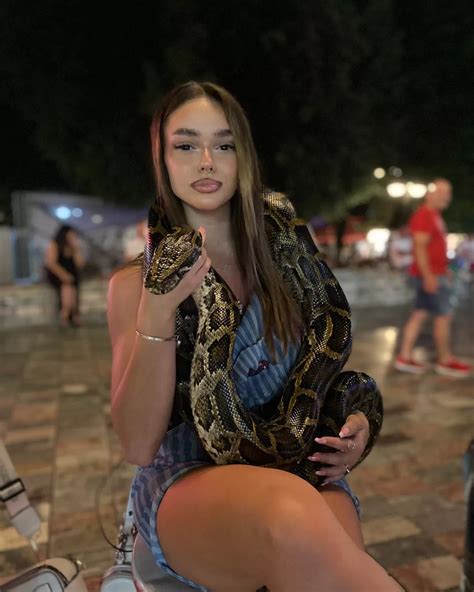 𝑵𝒂𝒕𝒂𝒍𝒊𝒋𝒂 𝑺𝒕𝒐𝒋𝒊𝒄́ ♌ Stojiicn • Instagram Photos And Videos