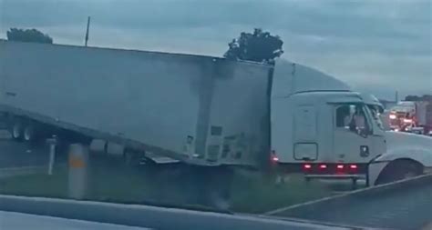 Accidente En La México Querétaro Colapsa Tráfico Vial La Jornada