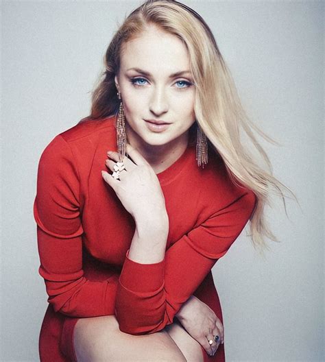 Sophie Turner Model Twitter