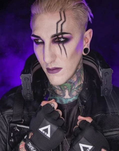 Pin By Carmina Lopez Ortiz On Rock Bands Chris Motionless Makeup