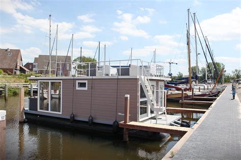Rent A Houseboat In A Marina Rent Houseboat