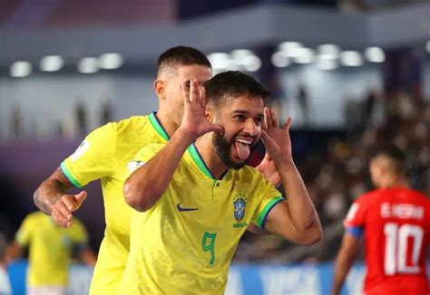 Brasil Está Na Semifinal Da Copa Do Mundo De Futsal Esportes Mais