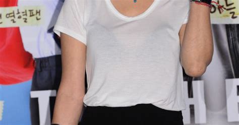 포토 사차원 최강희 속옷 비치는 언더셔츠 패션