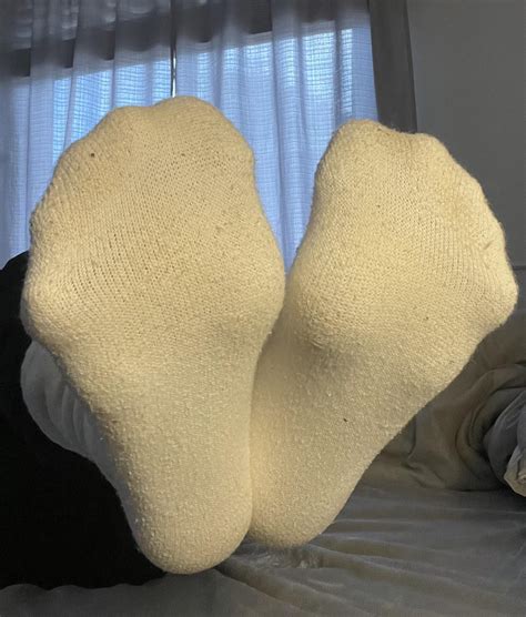 Spreading My Smelly Toes So You Cant Resist Having Them R Usedsocks