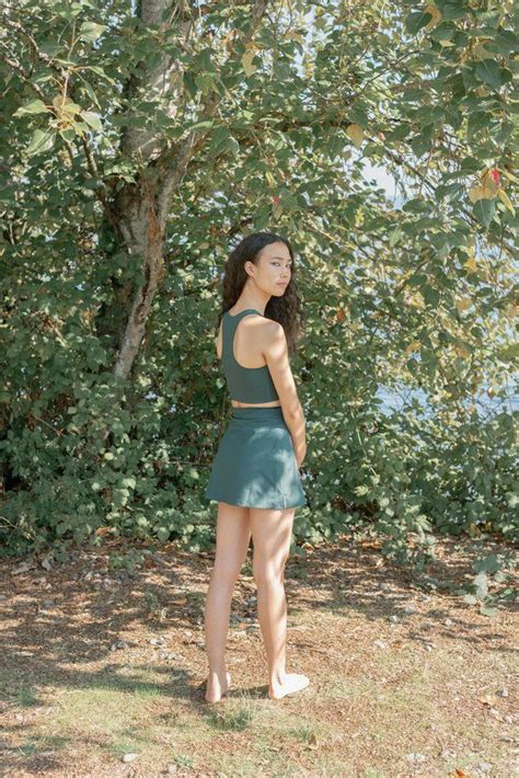 Girlfriend Collective Paloma Bra Moss On Garmentory Belleza