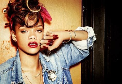 Rihanna Elle Fait Arrêter Le Patron Dun Show Porno