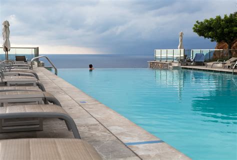 Swimming Pool Design Trends Hybrid Pools