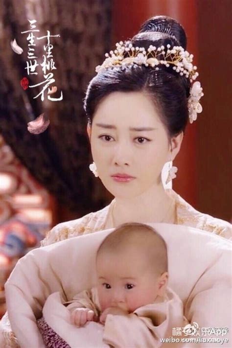 还记得《新还珠》里的令妃娘娘吗？她现在长这样！凤凰网