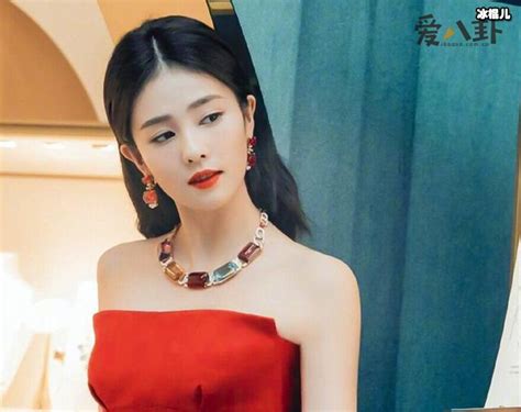 白鹿是真名吗 这个名字怎么来的 明星 冰棍儿网