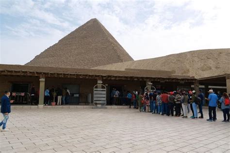 12 Interesting Pyramid of Giza Facts That You Didn't Know!