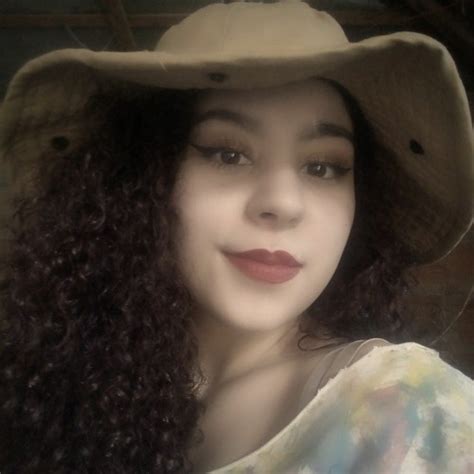 Stream Daniela Isabel Grisales Music Listen To Songs Albums