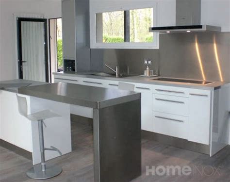 cuisine design inox et bois laqué