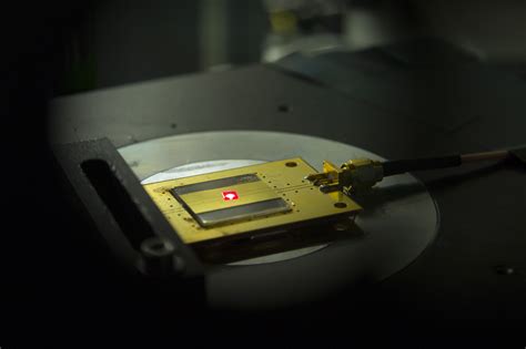 World S Smallest Radio Receiver Has Building Blocks The Size Of Two